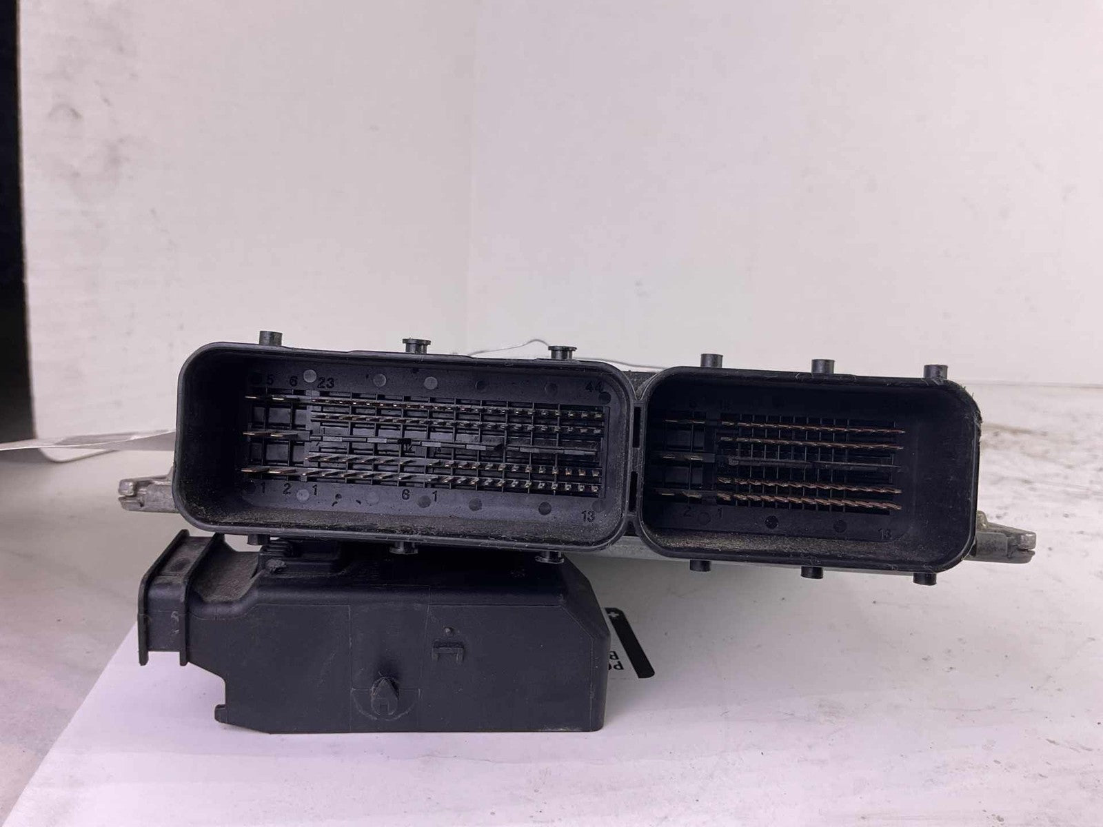 Engine Motor Brain Box Electronic Control Module For 2006 Bmw 325I ...